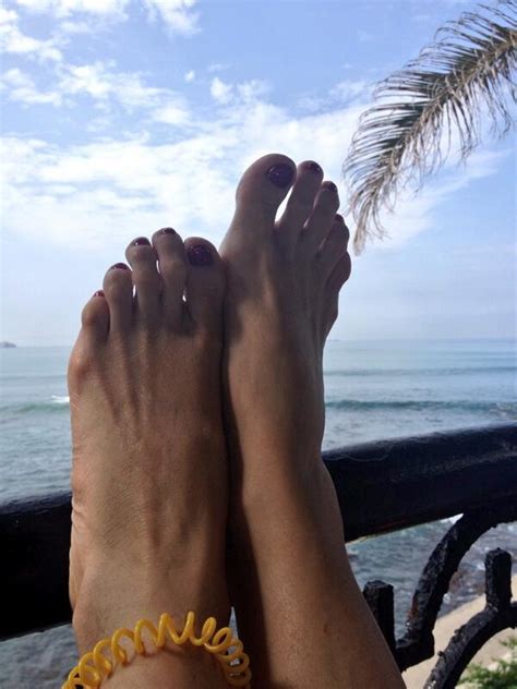 Wendy De Los Cobos Feet