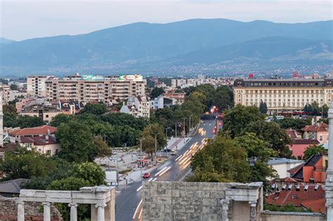 불가리아 플로브디프의 도시 필리포폴리스 의 고대 로마 극장의 일몰 보기 플로브디프에 대한 스톡 사진 및 기타 이미지