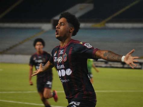 Fernando Basante Anotó El Gol De La Fecha 21 Líder En Deportes