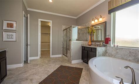 Master Bath Lakes Of Savannah Vista Collection Bathroom