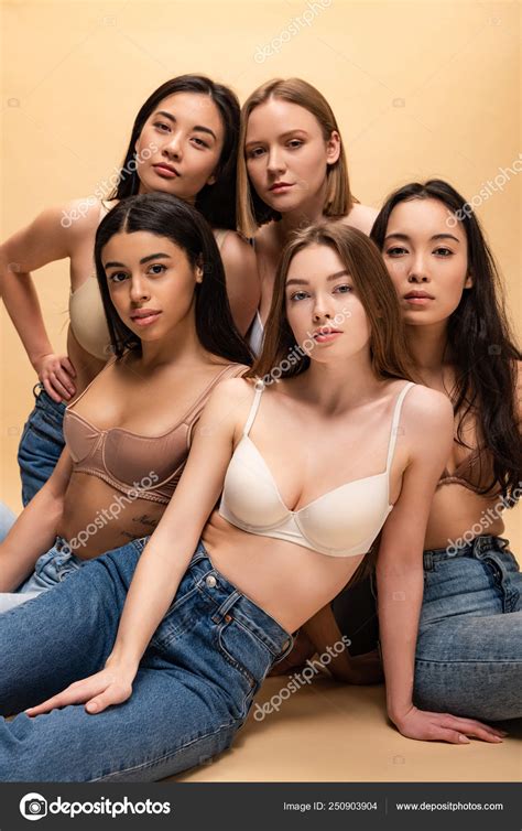 Venta Mujeres Hermosas En Ropa Interior Femenina En Stock