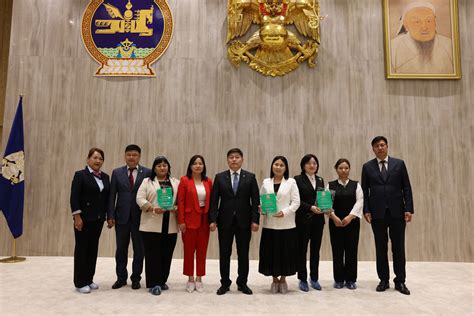 “Боловсролын сургалтын байгууллагын гүйцэтгэлийн үнэлгээний индексийн түвшин ахисан сургууль