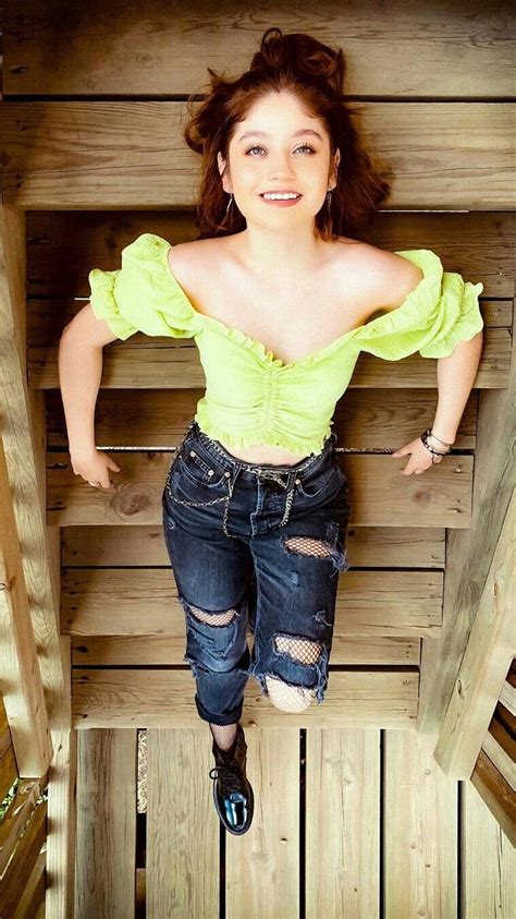 Karol Sevilla Kızlar