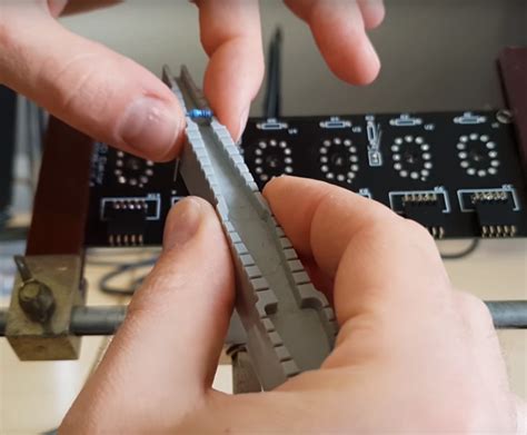 3d printed tool tips to straighten dip chips and unstraighten resistors
