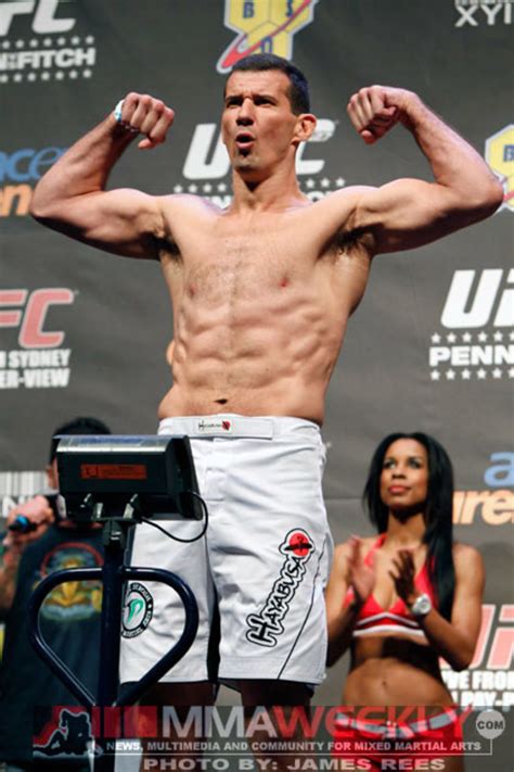 Ufc 163 Fighter Bonuses Anthony Perosh Leads 50000 Award Winners