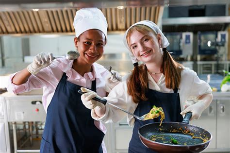 Group Portrait Young Wman Cooking Student Cooking Class Culinary