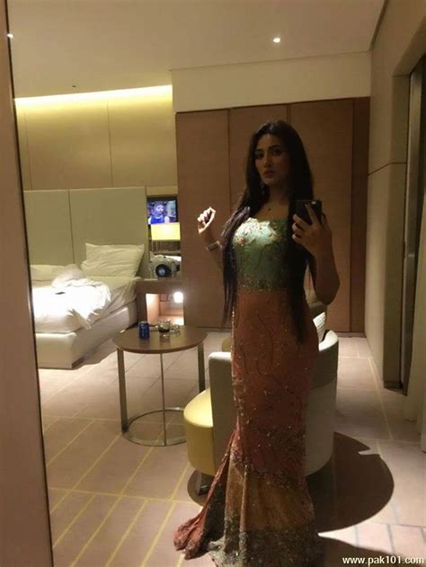 Gallery Models Female Mathira Mohammad Mathira Mohammad