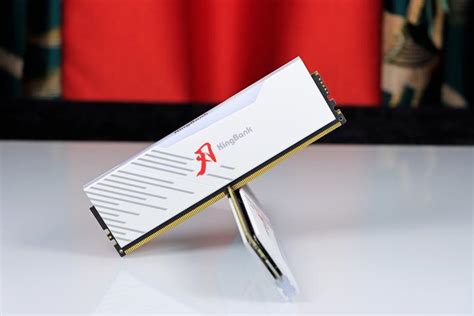 存储零售卷王的逆袭，金百达 刃 Rgb Ddr5 6400 16g 2 知乎