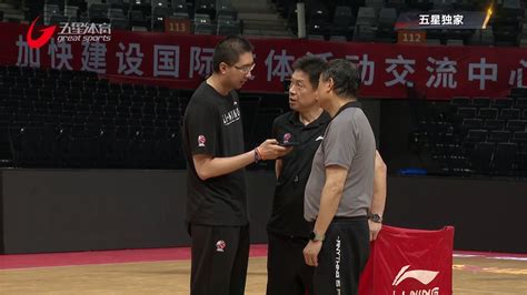 李春江从手机上获知禁赛5年，表情被镜头拍下凤凰网视频凤凰网