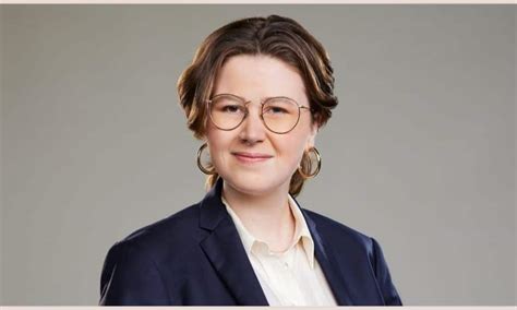 How Old Is Mattea Roach Age Of The Jeopardy Star Revealed