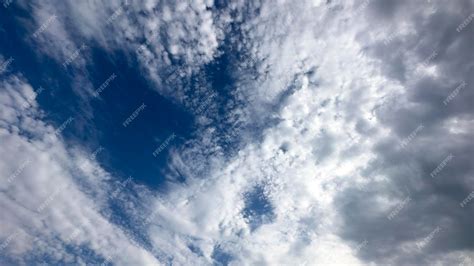 Blue Cloudy Sky Texture Natural Sky Composition Premium Photo