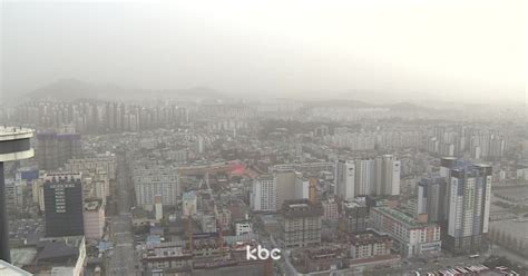 내일도 마스크 쓰세요미세먼지로 안개도 짙어 주의