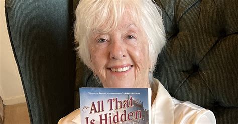 Jungle Red Writers Whats Rhys Writing Too Many Things Shes Confused