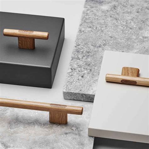 Cabinet Knob T Join Oak