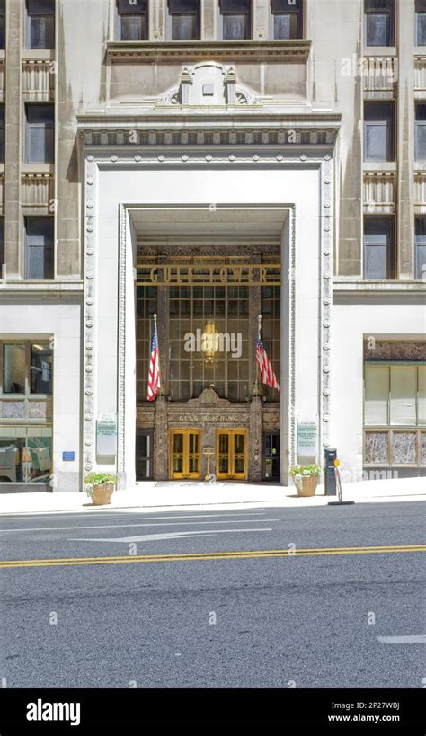 Pittsburgh Downtown Gulf Tower A Limestone And Granite Art Deco