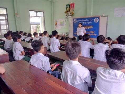 ဒလမြို့နယ်တွင် စာဖတ်ရှိန်မြှင့်တင်ရေးအတွက် အသိပညာပေးဟောပြောပွဲ၊ နံရံကပ်စာစောင်ပြပွဲနှင့် စာအုပ်ပ