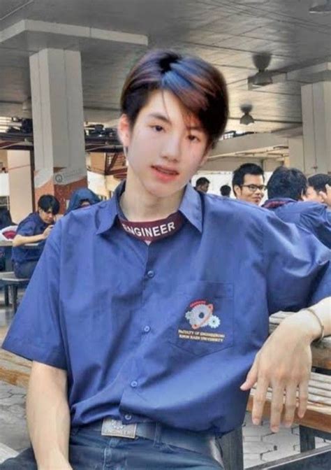 ปักพินโดย 🫶🏻 ใน การบันทึกอย่างรวดเร็ว ในปี 2024 นักแสดง ผู้ชาย คนดัง