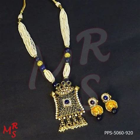 squear shape pirohi gold plated pendant sets at rs 920 set s gold plated pendant in mumbai