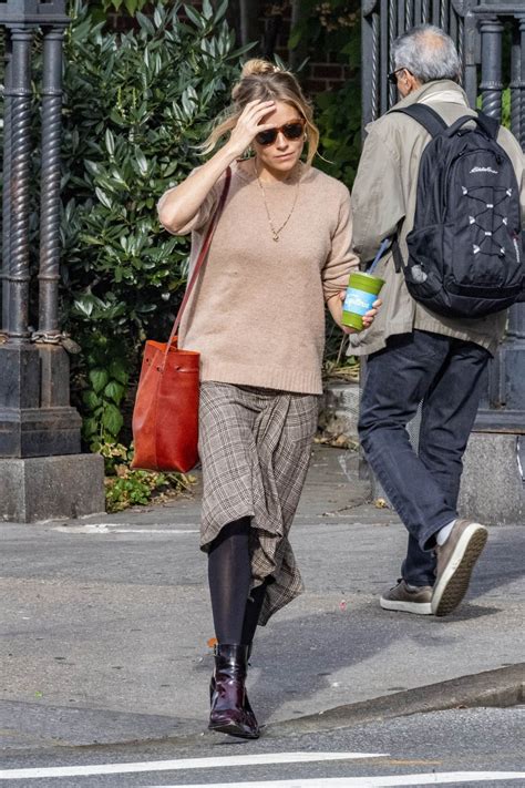 Sienna Miller Casual Style 11012018 • Celebmafia