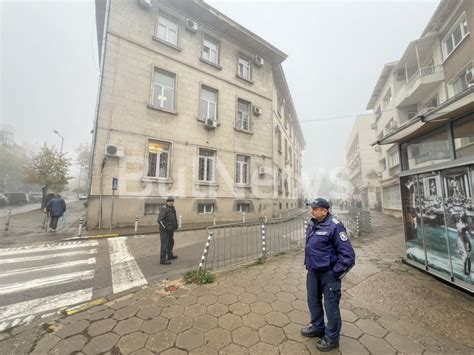 Само в Bulnews Маскирани блокираха Враца заради Георги Вълев от „Килърите“ снимки