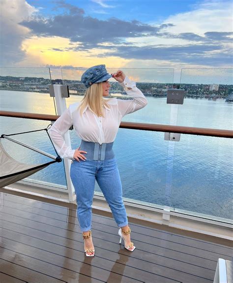 Beatrice Eglis Feet