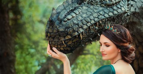 ДРАКОН ОСЧАСТЛИВИТ Павел Глоба назвал три знака Зодиака которым символ года подарит шикарный 2024