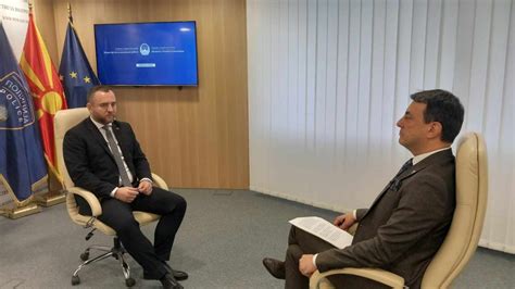 ФОТО Вечерва во 360° на МРТ 1 интервју со новиот министер за внатрешни работи Панче