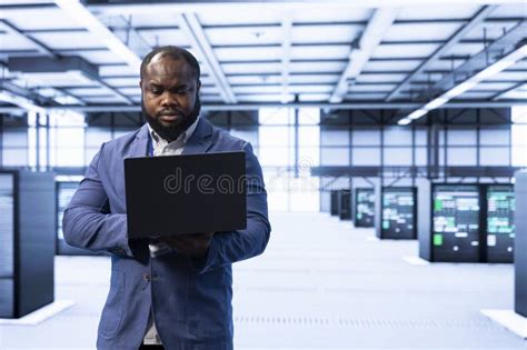 Server Hub Employee Troubleshooting Errors Stock Image Image Of