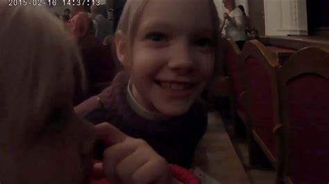 Юные поклонницы Youtube