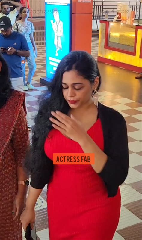 Samandra R Hottamilcelebs