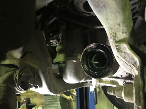 Замена внутреннего пыльника шруса — Toyota Land Cruiser Prado 120 ...