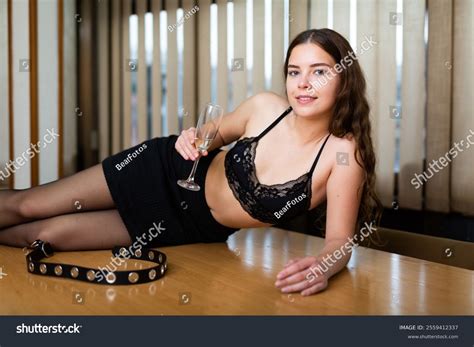5 783 078 Sexy Frauen Bilder Stockfotos 3d Objekte Und Vektorgrafiken