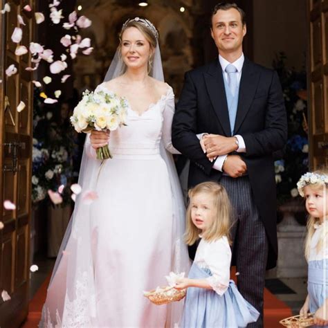 도토리숲 👰👑퓌르스텐베르크 집안 결혼식🤵‍♂️