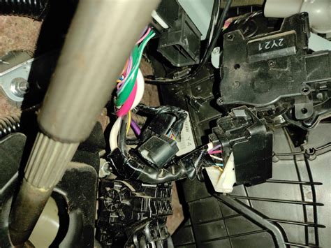 Сервопривод заслонки отопителя с водительской стороны 2 4 л — Honda Cr V Rm 2 4 л 2013