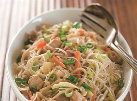 Filipino Fried Noodles Recipe Pinoy Potluck Ideas Filipino Potluck