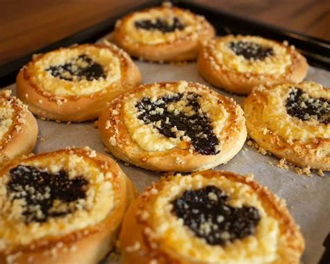 9 Traditional Czech Desserts You Need To Try On Your Next Trip To