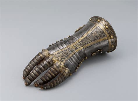 Aic Arms Armor Medieval And Renaissance — Gauntlet From A