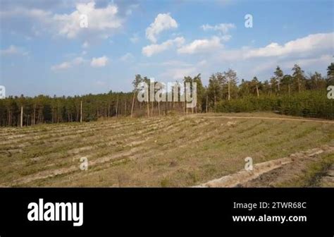 Stand Structure Stock Videos And Footage Hd And 4k Video Clips Alamy