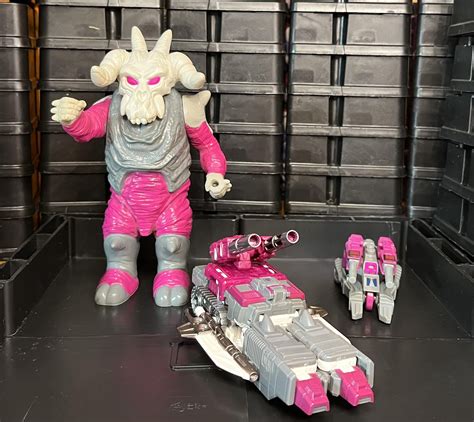 Skullgrin New And Old R Transformers