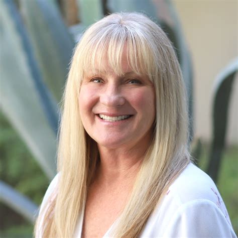 Diana Tuttles Instagram Twitter And Facebook On Idcrawl