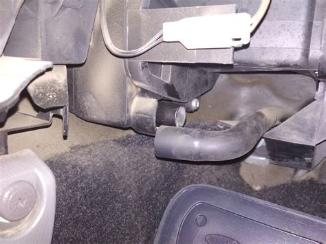 Обработка испарителя кондиционера — Subaru Forester (SG), 2 л, 2007 ...