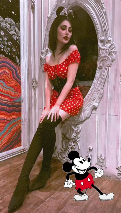 Sabeeka Imams Beautiful Look From Halloween Party Reviewitpk