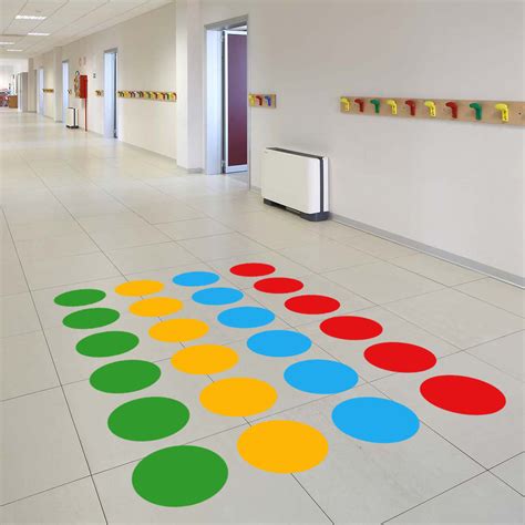 Наклейка на пол в школьный коридор Твистер Designstickers