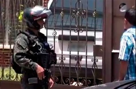 Hermanos Se Pelean Por Un Tel Fono Celular Y Uno De Ellos Resulta Herido