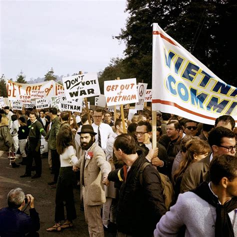 30 Color Photographs Of Anti Vietnam War Protests In The U S From The