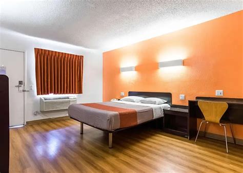 Motel 6 Long Beach Ca International City