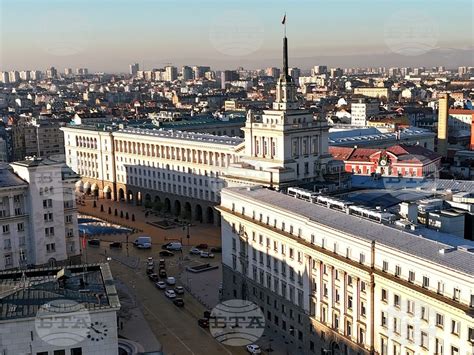 Действието на временната закрила на разселените лица от Украйна на