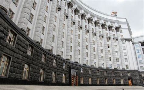 Кабмін зменшив фінансування МВС та Мінгромад з Фонду ліквідації наслідків агресії Читайте на