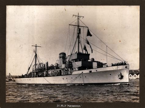 Hms Newark Hunt Class Minesweeper C1918 Edinburgh Collected