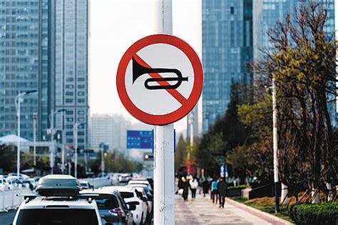 Loud Traffic Noise May Raise Blood Pressure Harvard Health